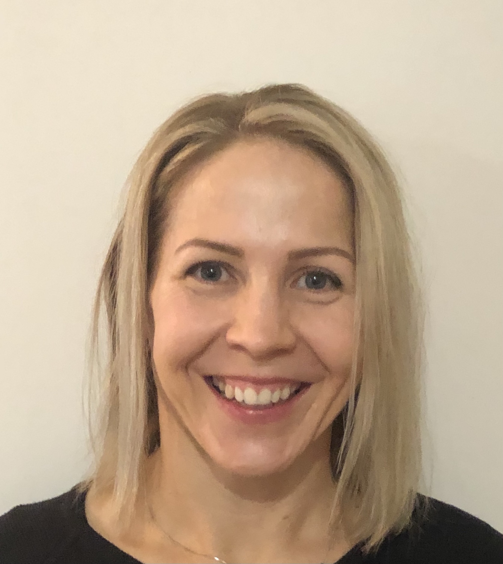 Kelly Blackman – Yoga Australia